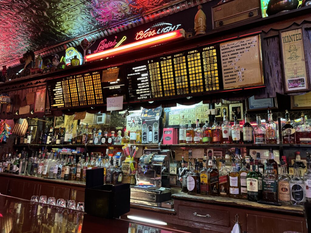 Richard's Bar Review - Scoundrel's Field Guide